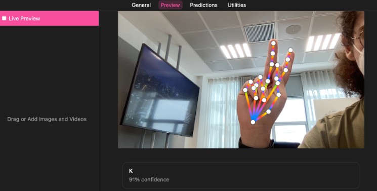 A simple app that analyses and recognises the alphabet in sign language ...